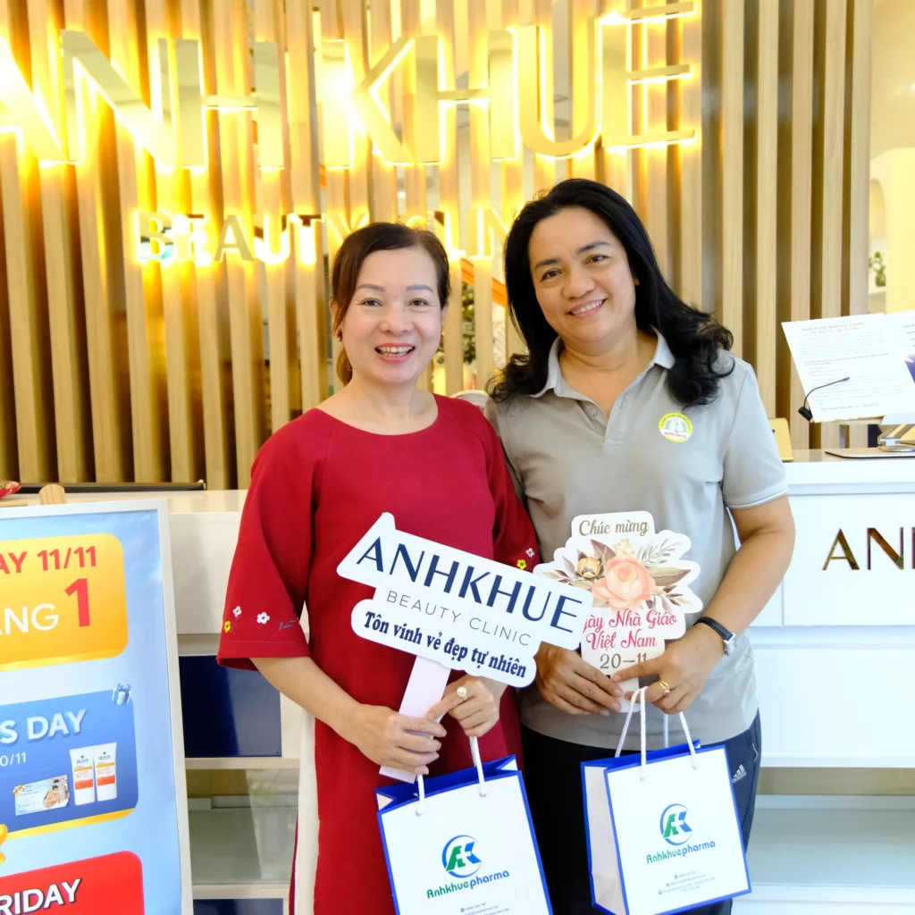 Dấu ấn từ chương trình “Món quà tri ân - Mừng ngày Nhà giáo Việt Nam 20/11" - Anh Khuê Beauty Clinic